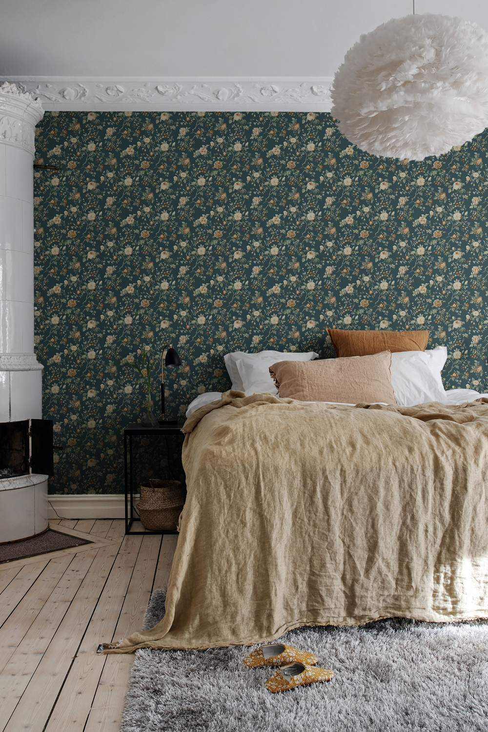 Rebel Walls Wallpaper Thorn Rose Petite-6650