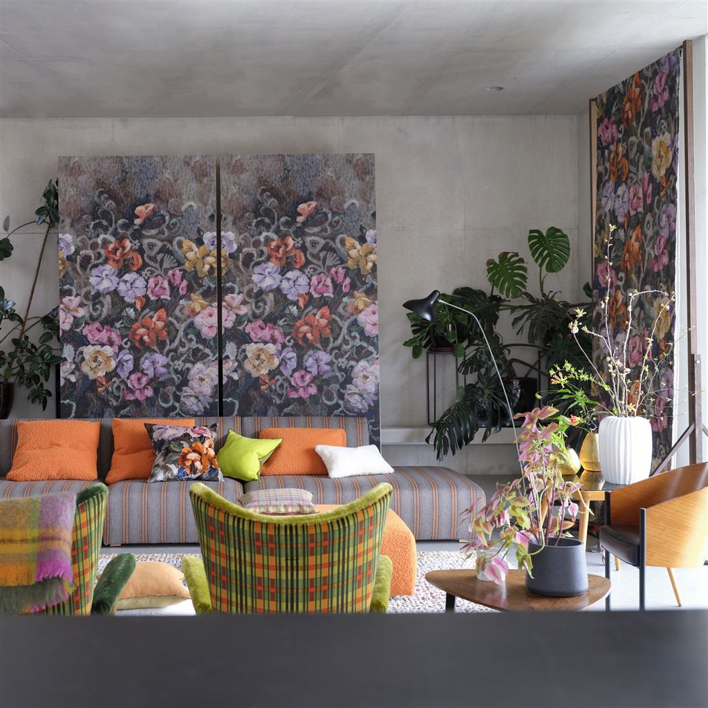 Designers Guild Wallpaper Tapestry Flower-9455