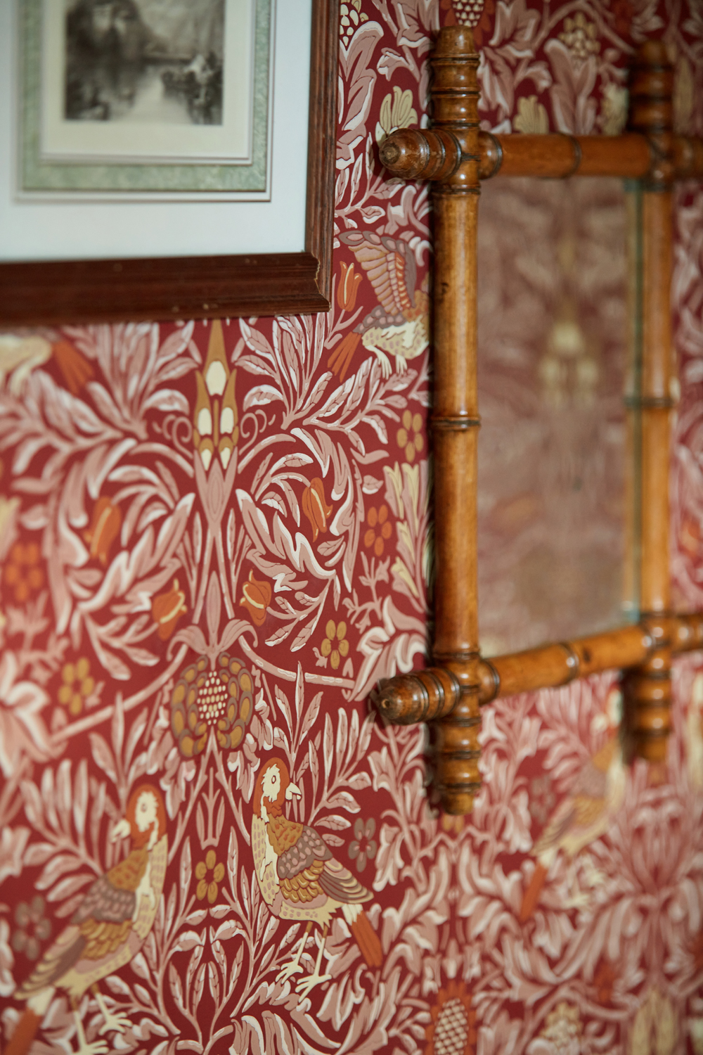 Morris & Co Wallpaper Bird-9807