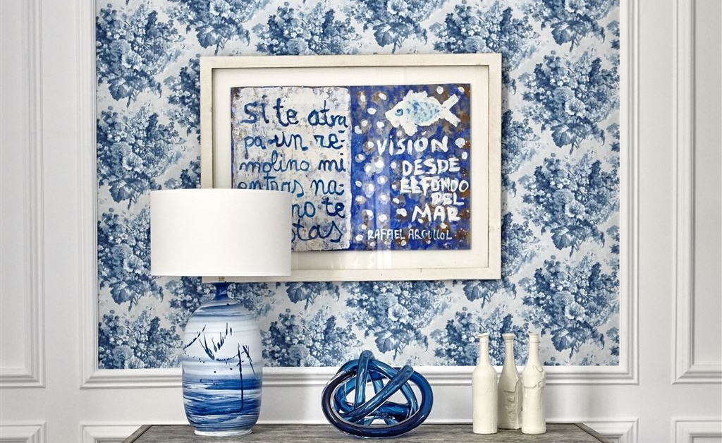 Buy designer wallpapers by William Yeoward online at meinewand.com